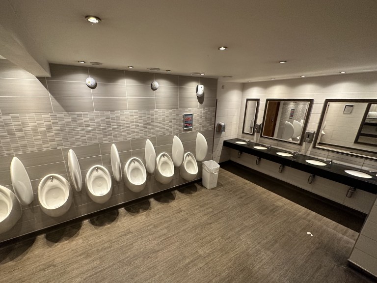 Wetherspoons – Milton Keynes, MK9 1EA – Wetho Wanderers